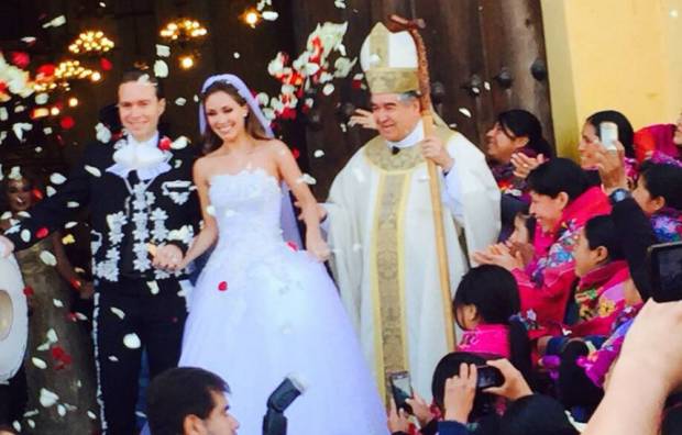 Manuel Velasco y Anahí se casan en San Cristobal de las Casas - Máspormás