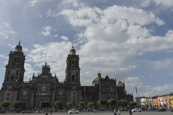 Habitantes del... Zócalo capitalino